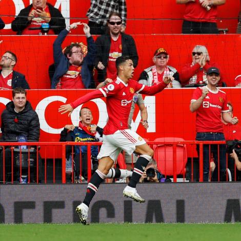 Cristiano Ronaldo begins his second spell at United with a double