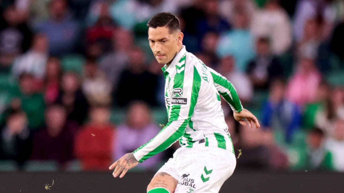 Chimy Ávila no saldrá del Real Betis