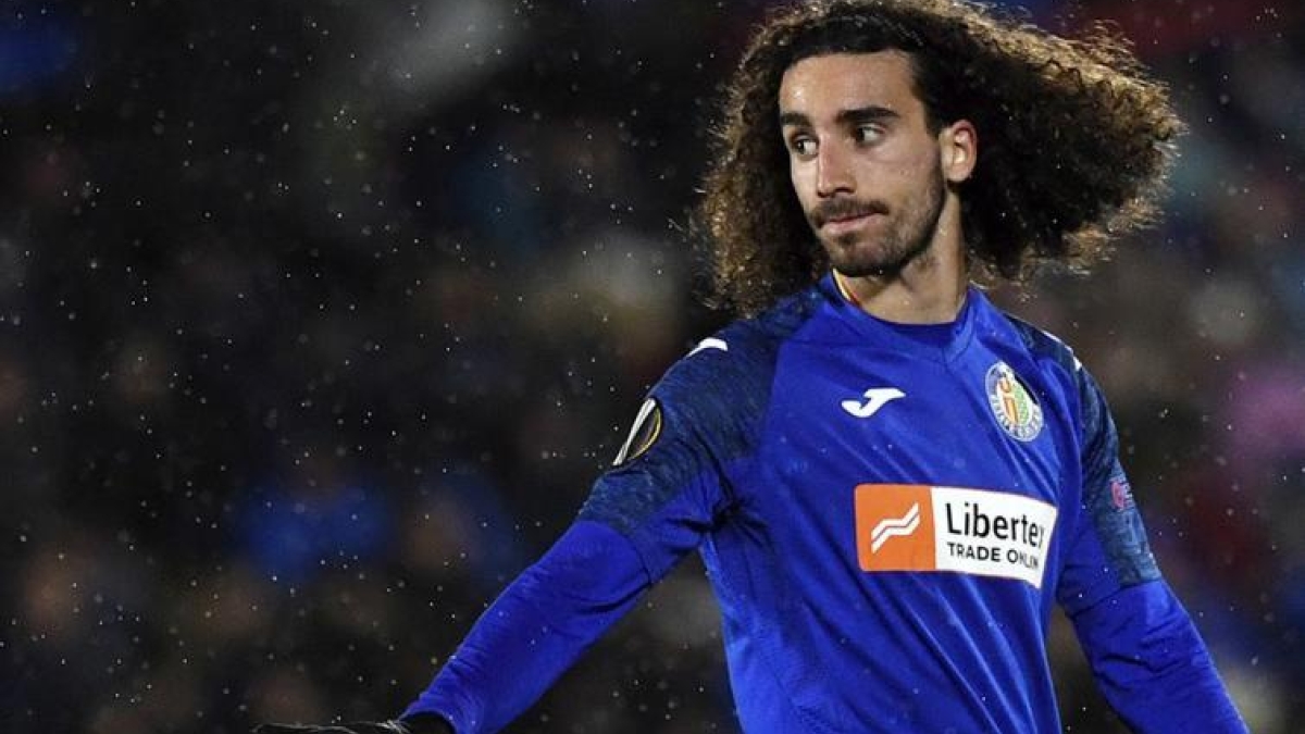 Cucurella no cierra la puerta de regreso al Barcelona