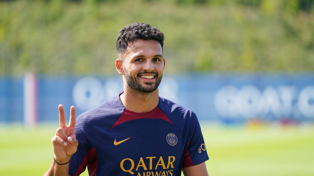 The 3 forwards that PSG is managing after Ramos' injury. One is a ...