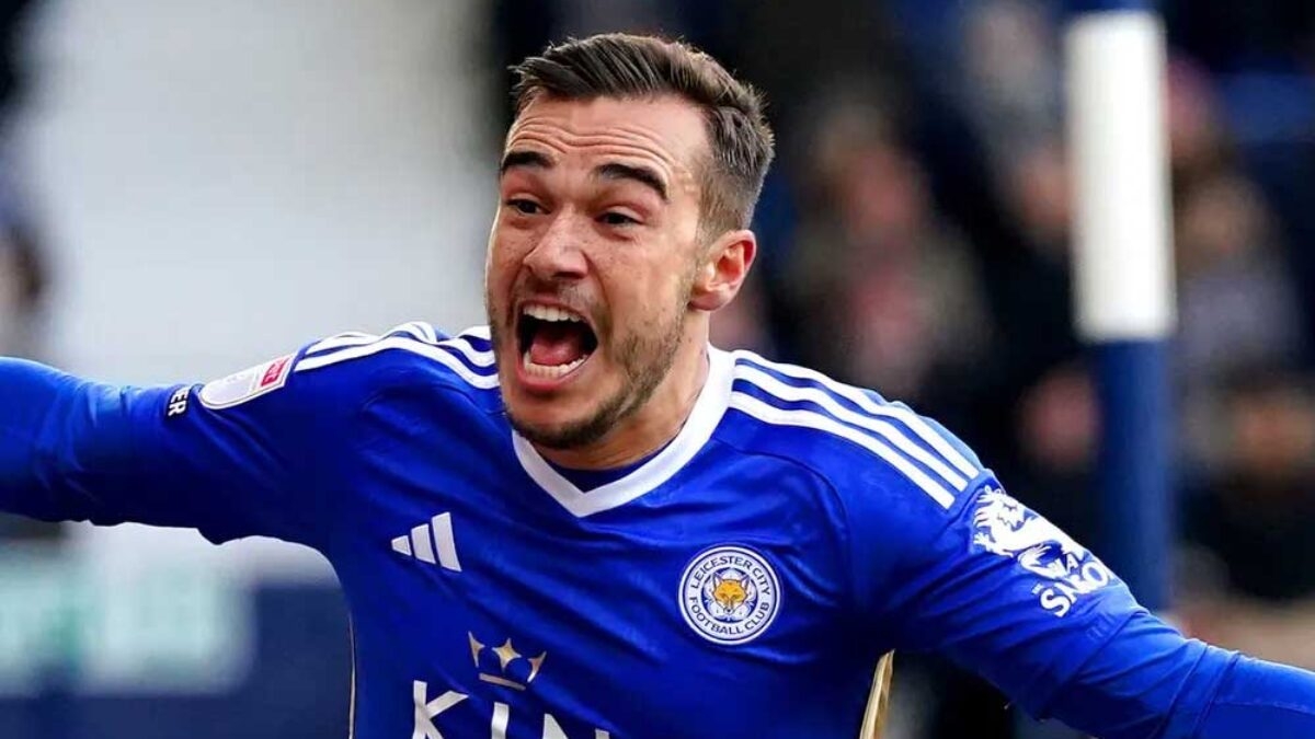 The low-cost option for the Manchester United midfield | Fichajes.net