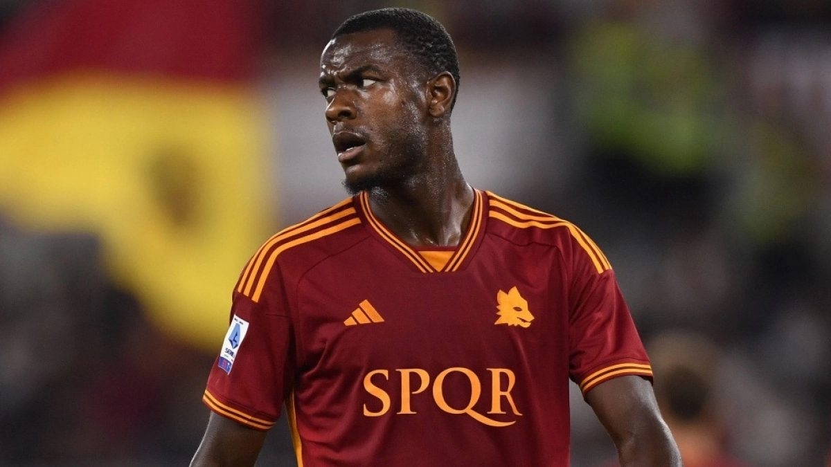Fichajes Barcelona: El precio a pagar por Evan Ndicka