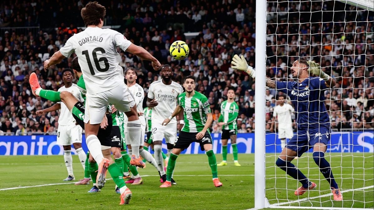El Real Madrid roba en la cantera del Real Betis